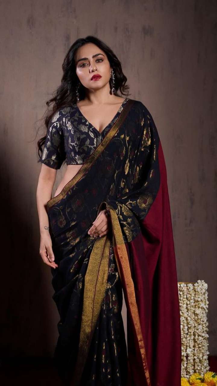 Marathi Actress Amruta Khanvilkar Inspired Classy Blouse Designs