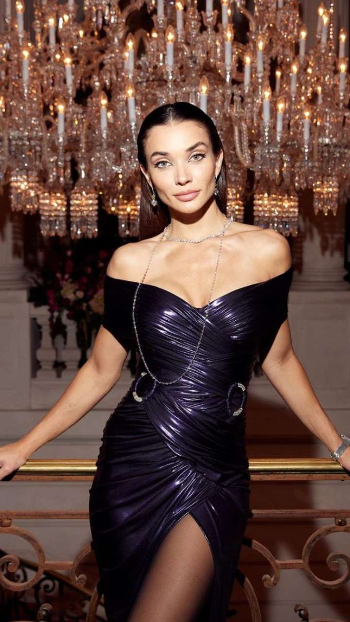 Amy Jackson's 6 Glamorous Looks For Cocktail Night
