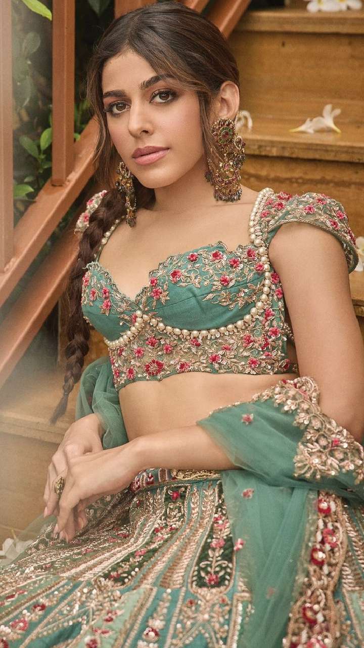 6 Bold Stylish Lehenga Blouse Designs By Alaya F To Slay