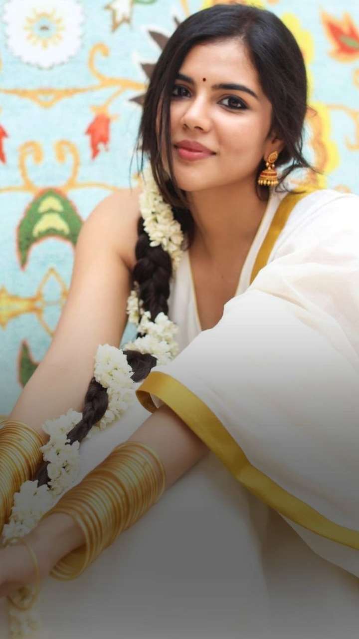 Kalyani Priyadarshan's Ethereal White Sarees To Shine On Onam 2024