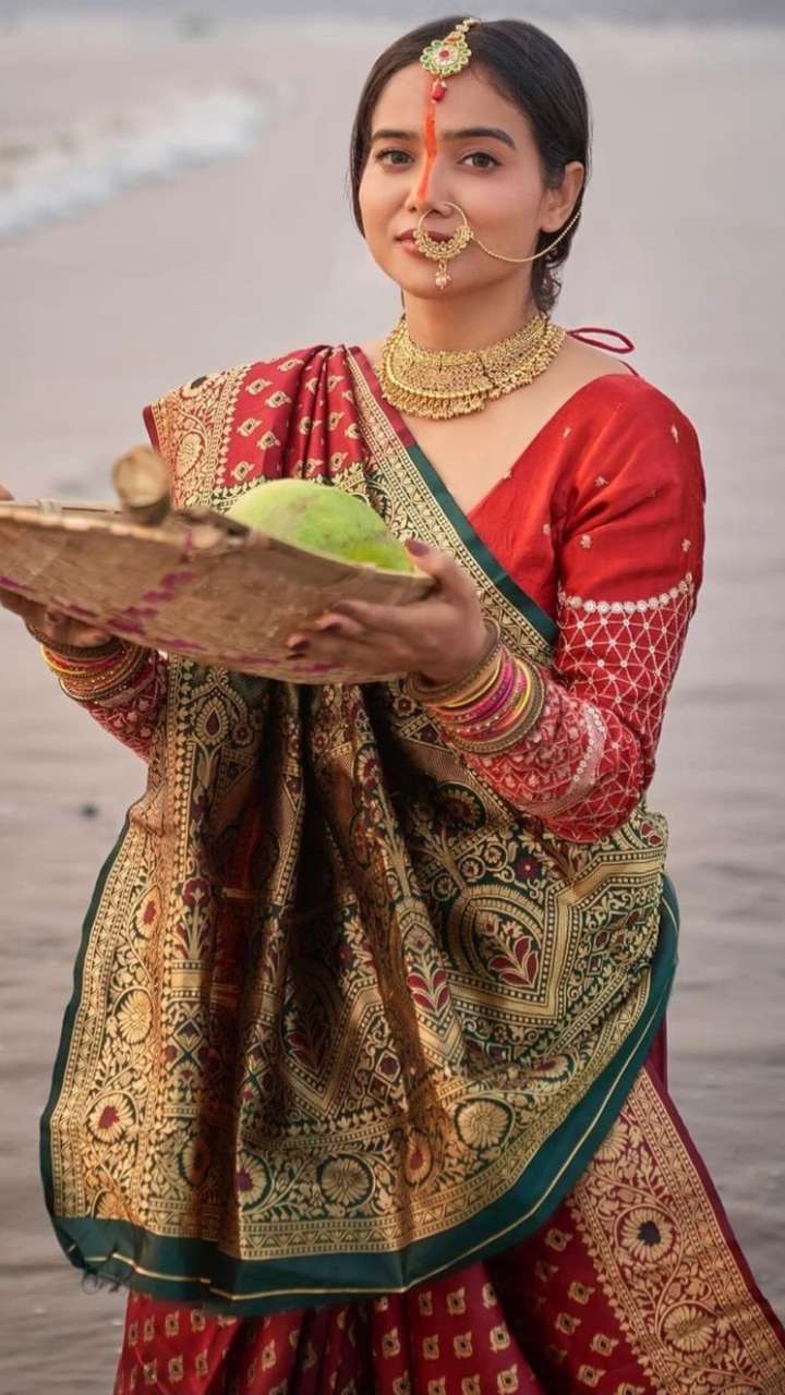 5 Elegant Sarees By Manisha Rani For Chhath Puja 2024