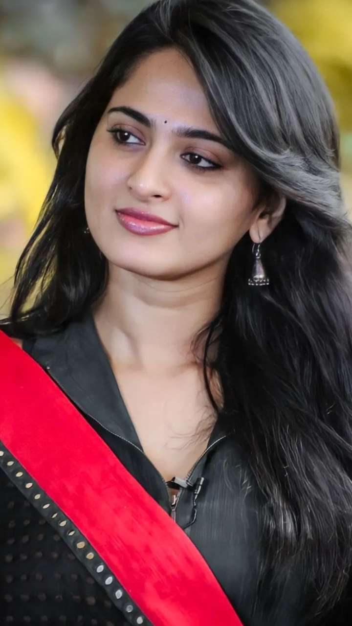 Tamil Actress Anushka Shetty's Huge Networth and More!