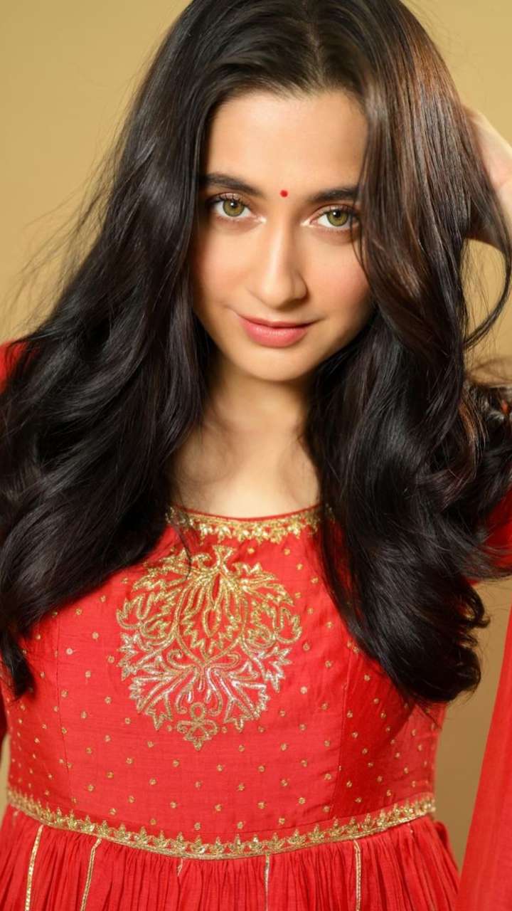 Check Out Sanjeeda Sheikh's Secret For Glowing Skin!