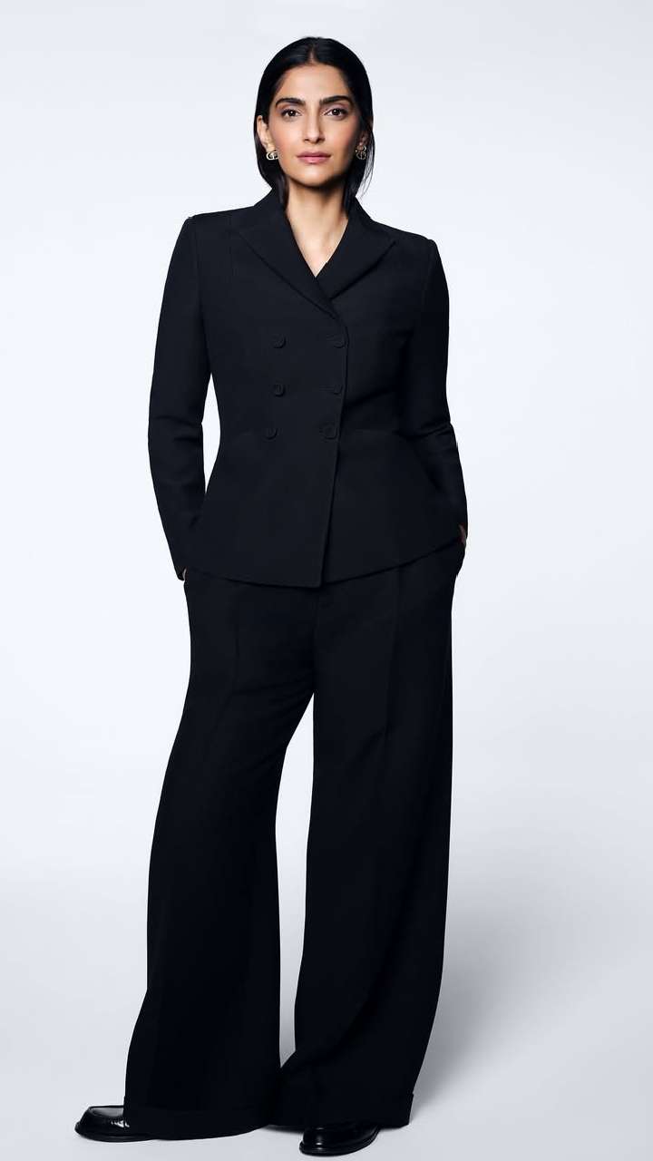 Ace Your Corporate Girlie Look With Sonam Kapoor's Formal Fits!