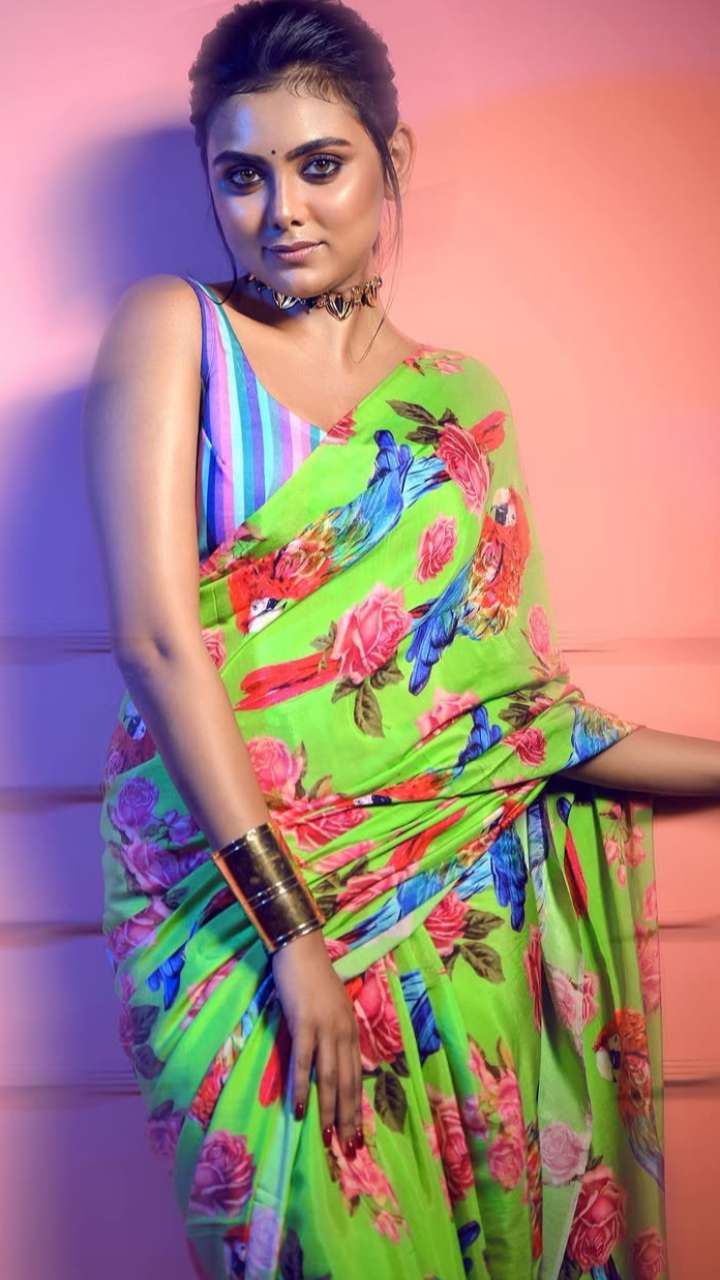 Idhika Paul’s Sassy Saree-Blouse Designs For Young Fashionistas