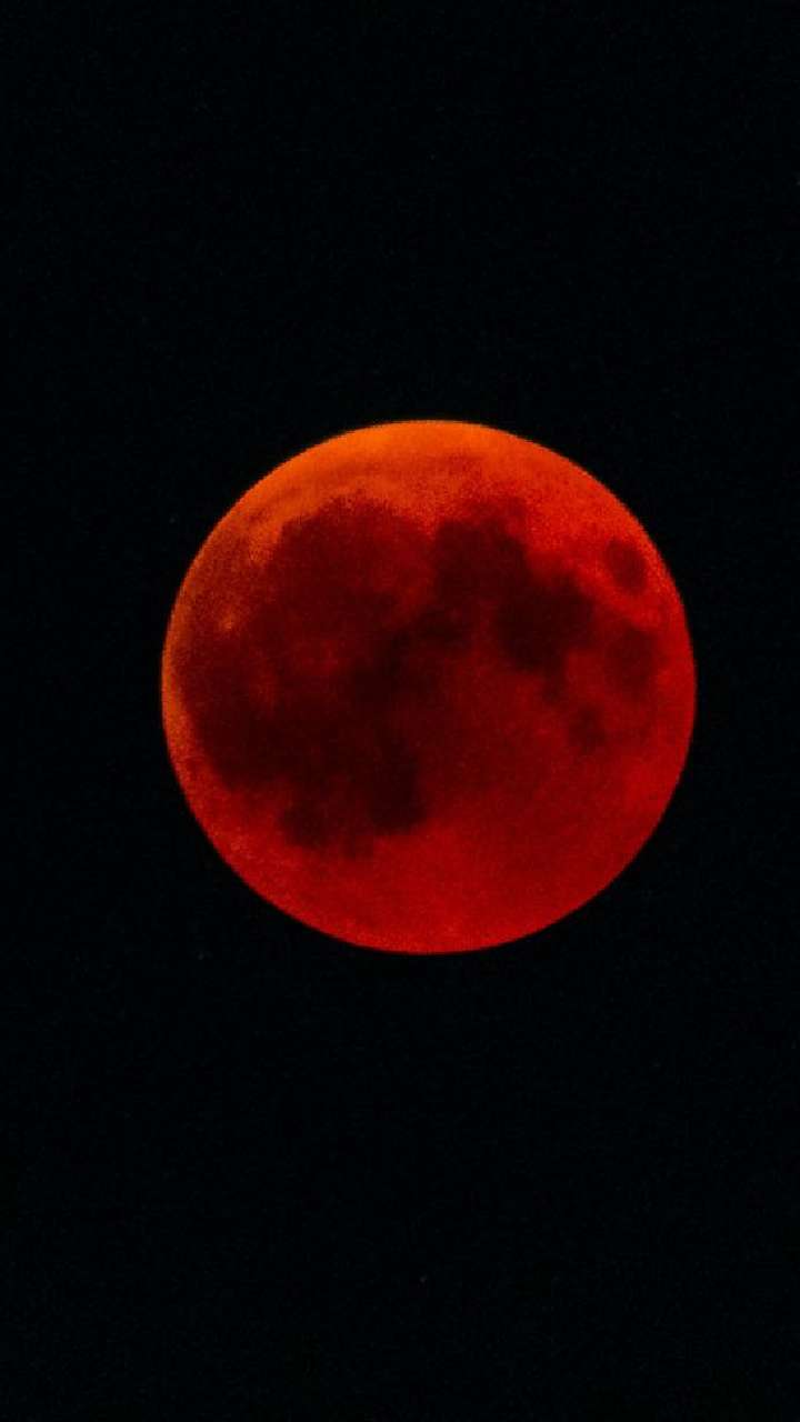 Indian Red Moon