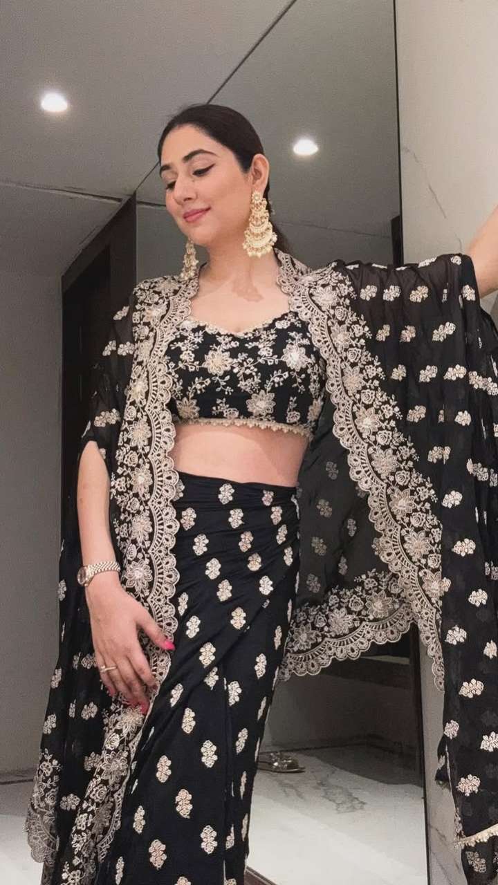 Disha Parmar's 7 Traditional Looks To Impress His Mom