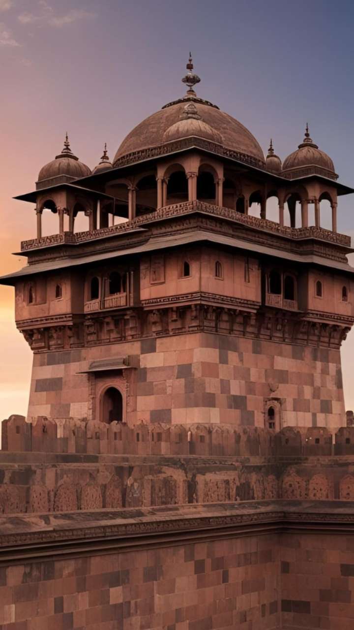 Haunted Yet Beautiful: India's 5 Spookiest Travel Destinations