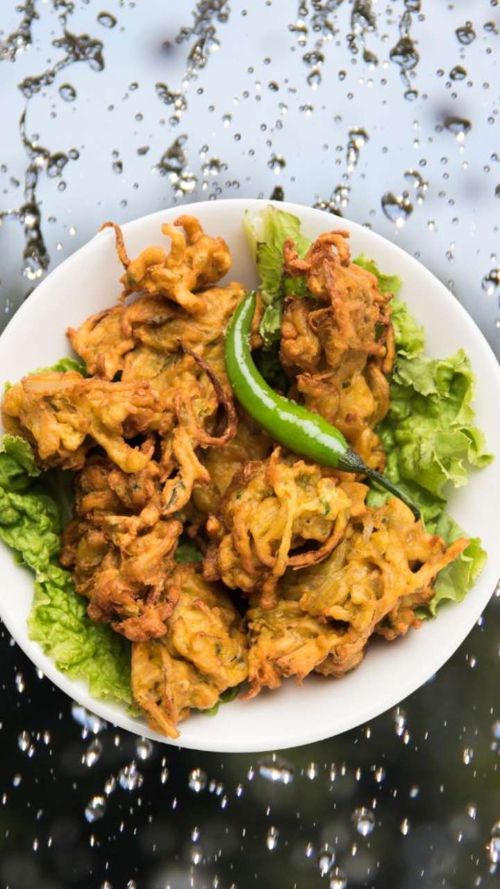 Monsoon Party Snacks To Impress Your Guests!