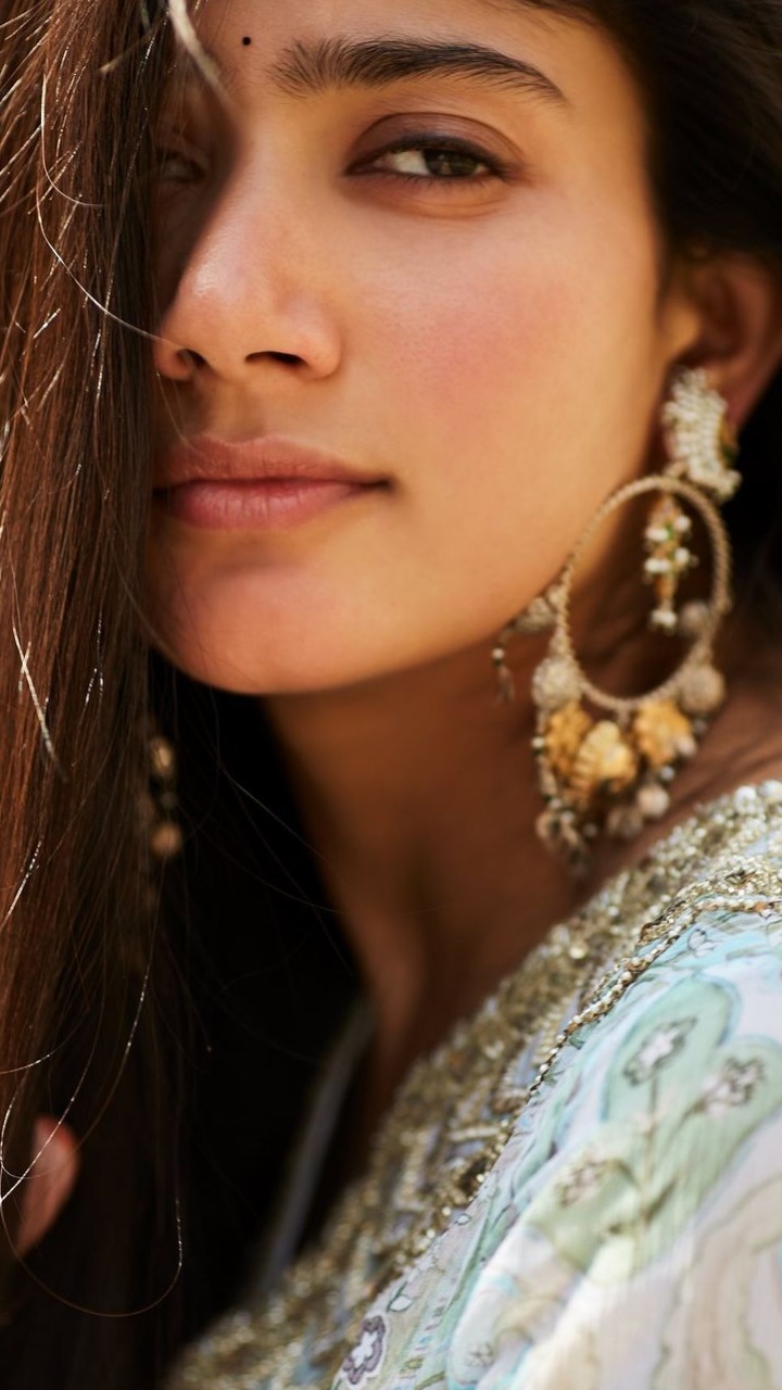 Sai Pallavi Diet Plan For Glowing Skin And Fit Body Sai Pallavi Diet Plan For Glowing Skin And Fit Body