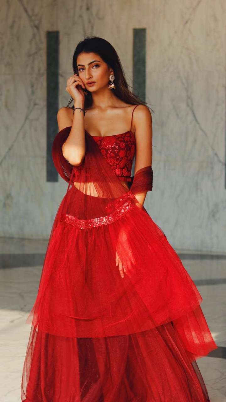 Palak Tiwari Lehenga Looks | Wedding Outfit | Shweta Tiwari Daughter