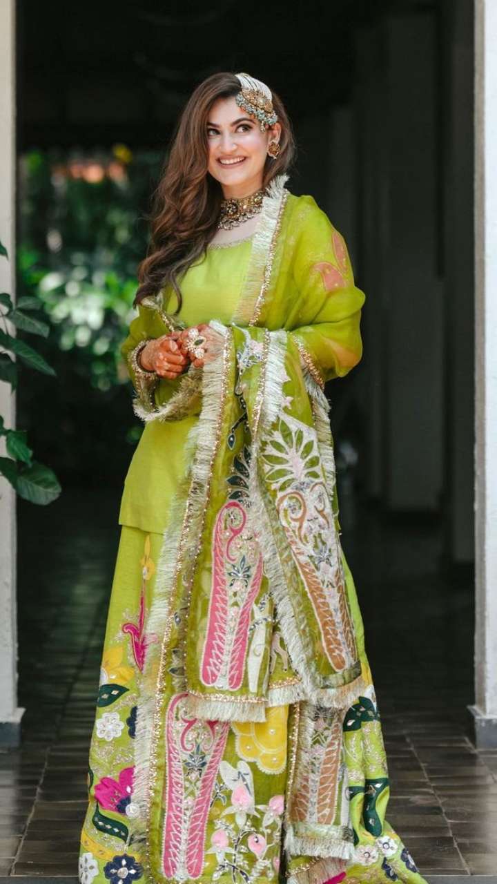 Shivaleeka Oberoi Inspired Suits Designs For Newlywed Brides | Trendy ...