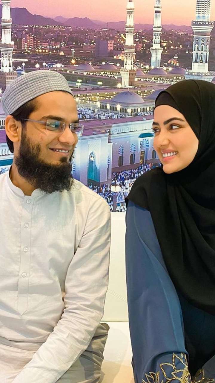 Sana Khan And Anas Saiyad's Relationship Timeline | Sana Khan news