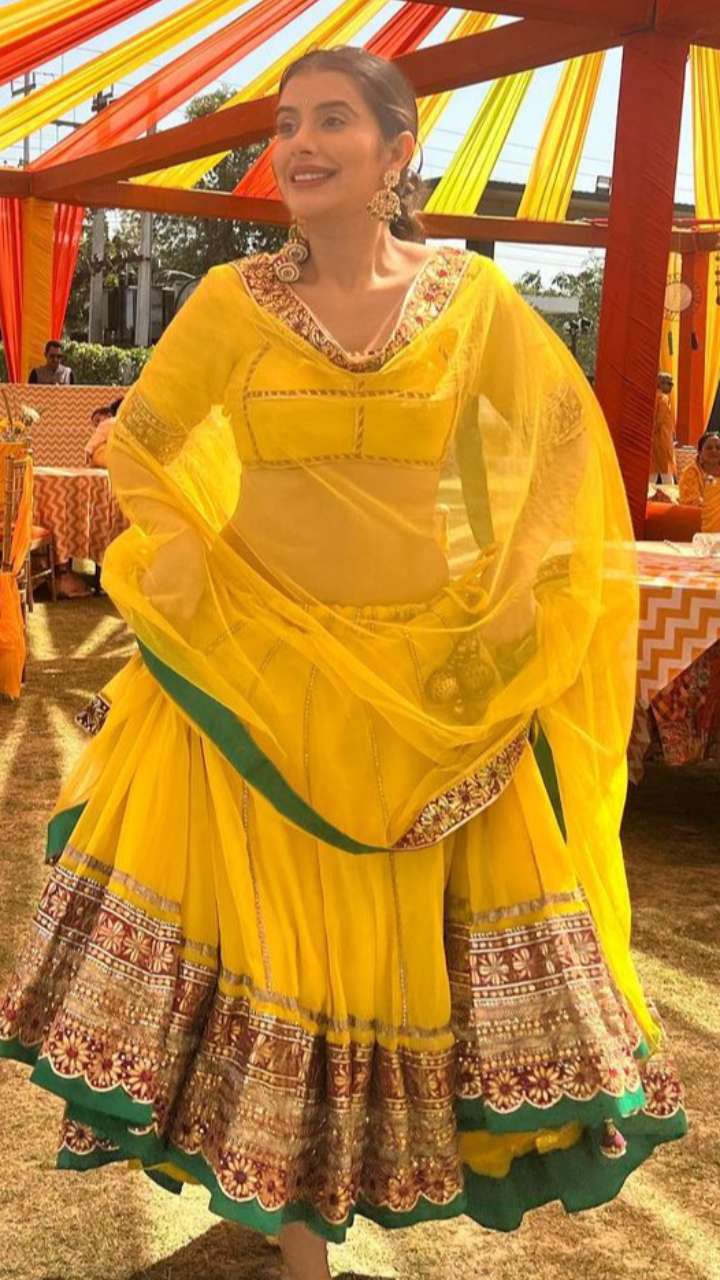 Charu Asopa-Inspired Pretty Lehengas For Weddings | Hottest lehenga ...