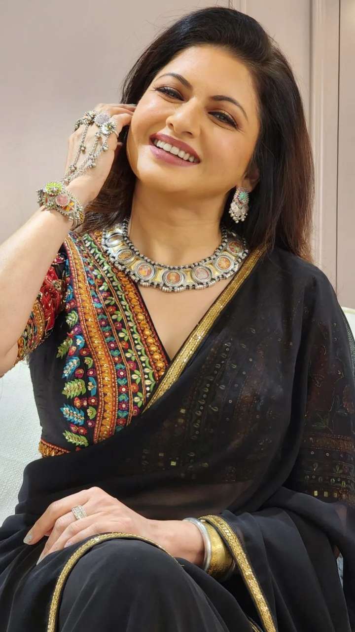 Bhagyashree Inspired Blouses | Blouse Designs | Sassy Blouse