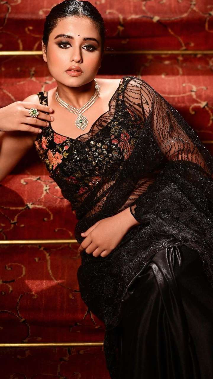 Bengali Actress Swastika Dutta Saree Look| Saree Designs | Fatafati Actress