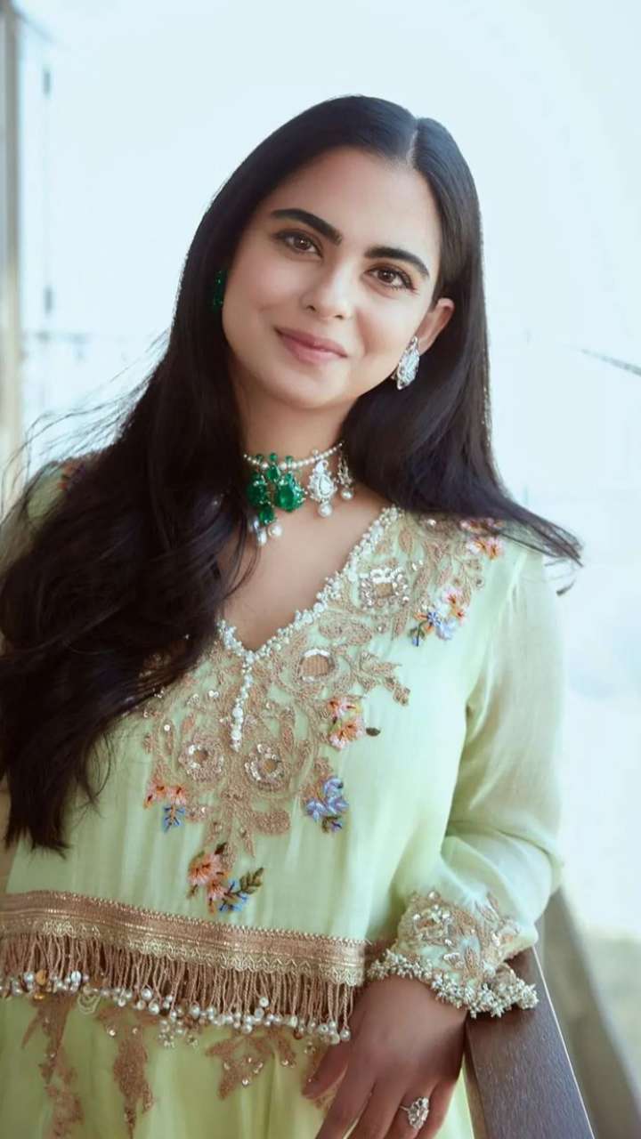 Isha Ambani Skincare Routine | Glowing Skin | DIY Hacks