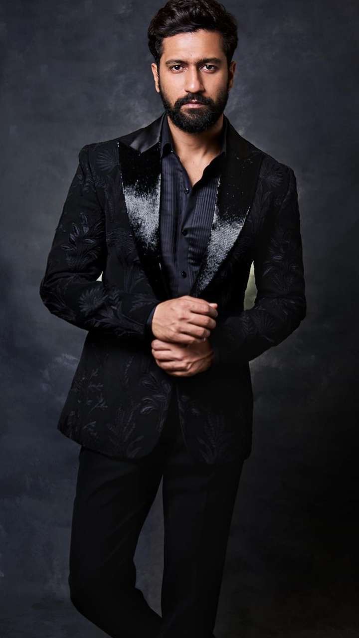 Vicky Kaushal Diet & Fitness Plan | Zara Hat Ke Zara Bach Ke | Weight ...