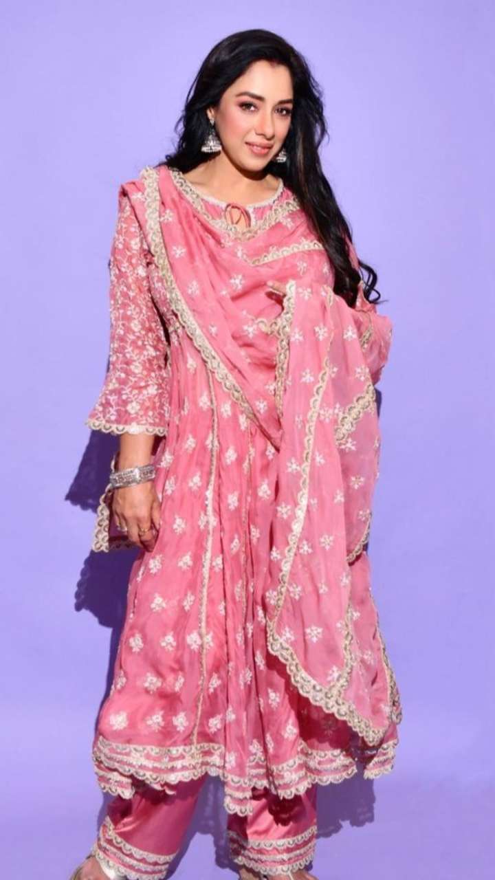 Rupali Ganguly Suit Looks| Trendy Suit Design