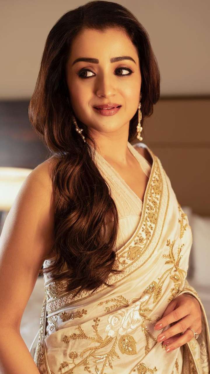 Trisha Krishnan's Stylish Outfits To Rock A Party Look | Party Looks