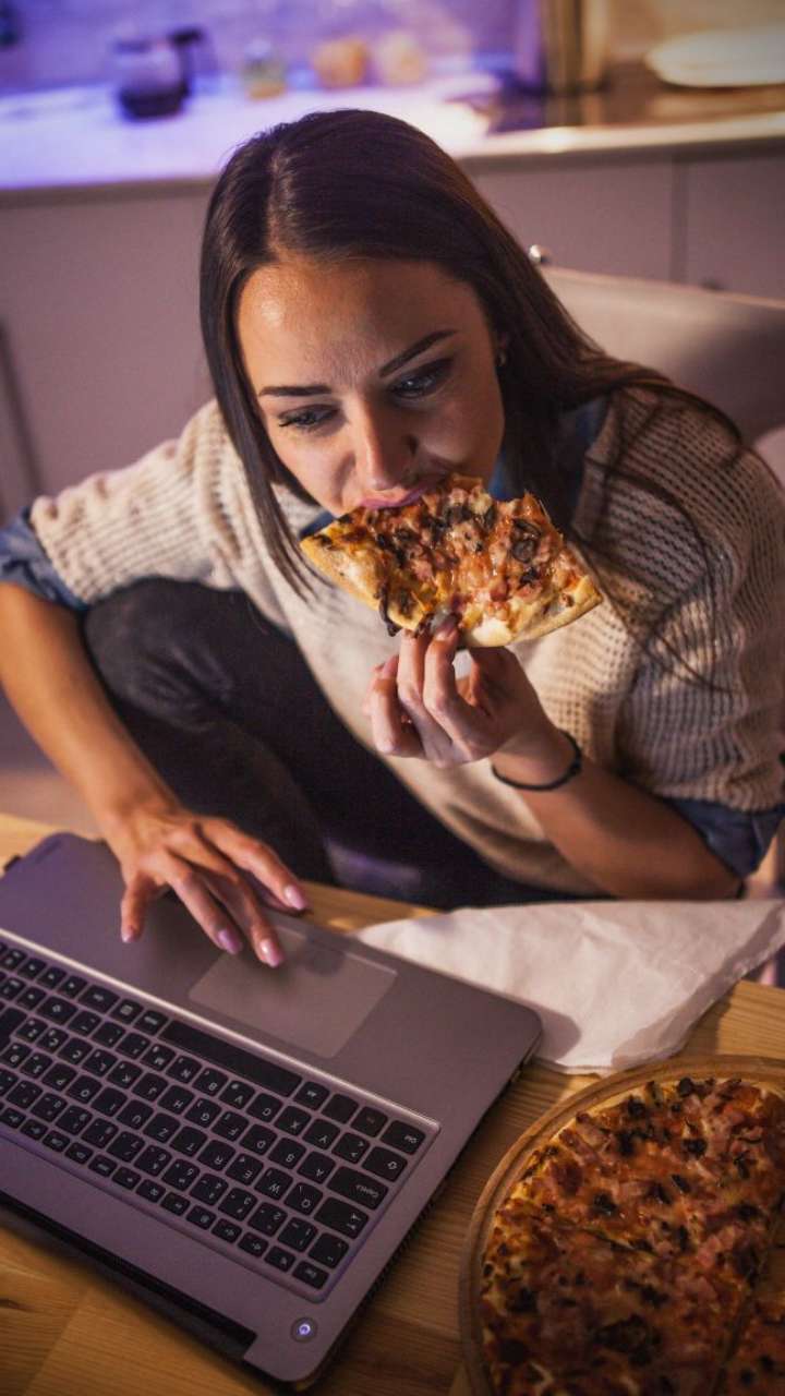 Ways To Avoid Food Cravings At Work
