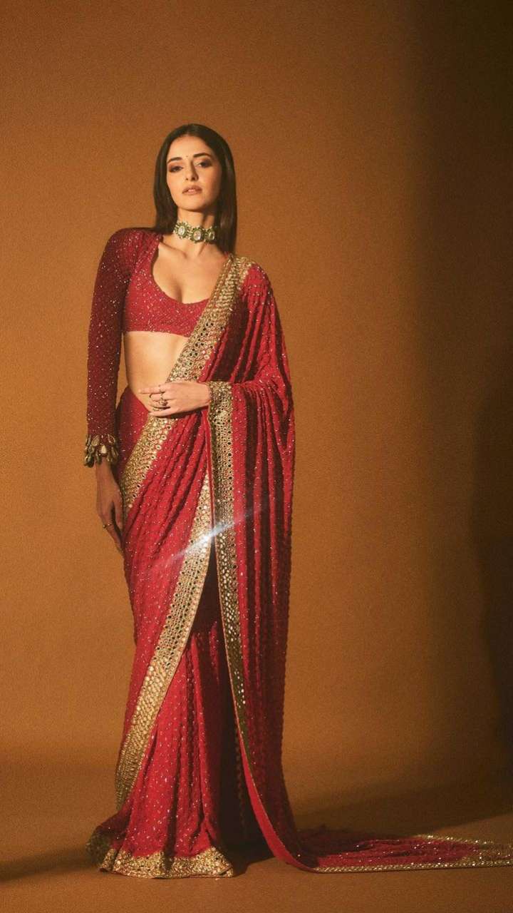 Ananya Panday Oozes Oomph In Red Saree, See Pics!