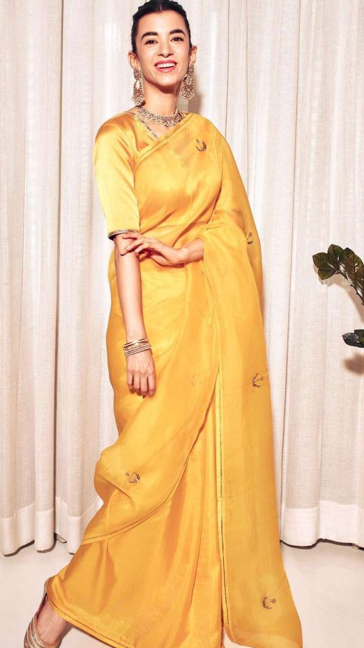 Saba Azad Traditional Outfit Ideas For Every Occasion