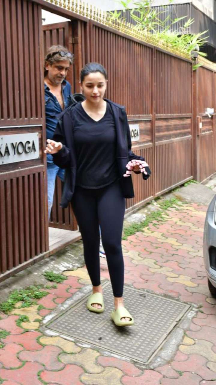 New Mommy Alia Bhatt Returns To Her Yoga Routine