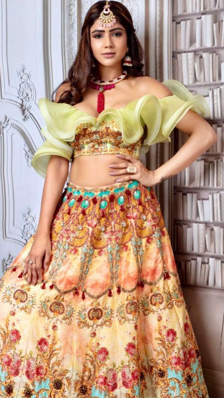 5 Vibrant Lehengas By Soniya Bansal For Festive Season
