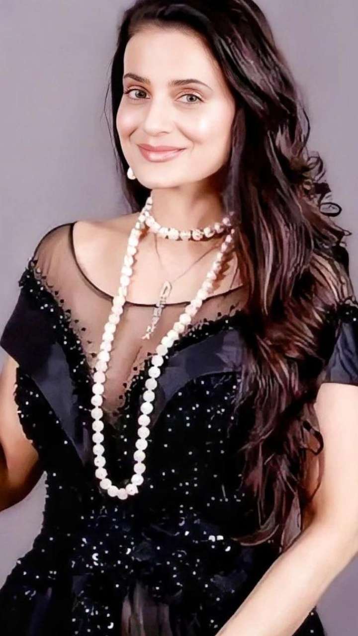 Ameesha Patel Anti-Aging Skincare Regime At 46