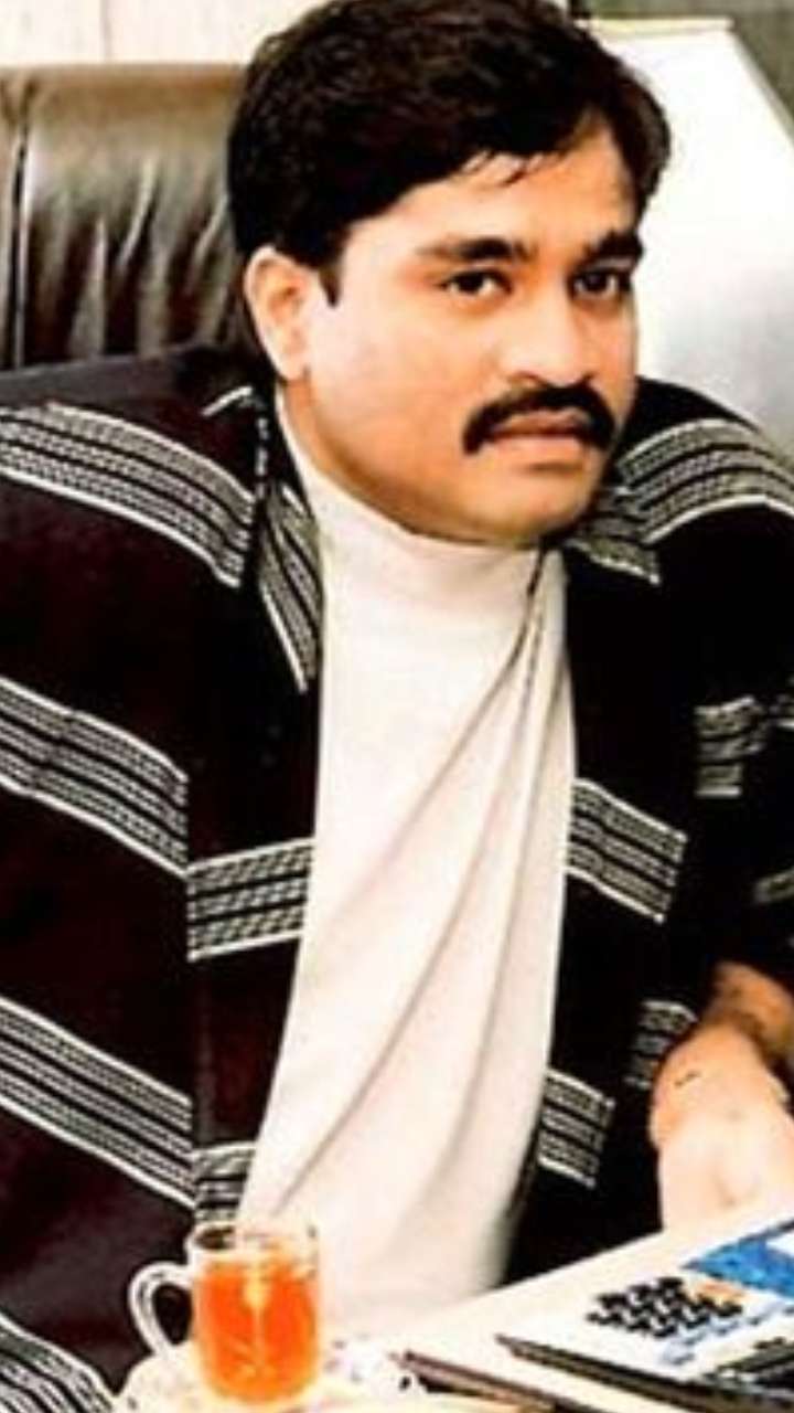 Dawood Ibrahim With Bollywood Stars Bollywood’s Forgotten Stars: 10