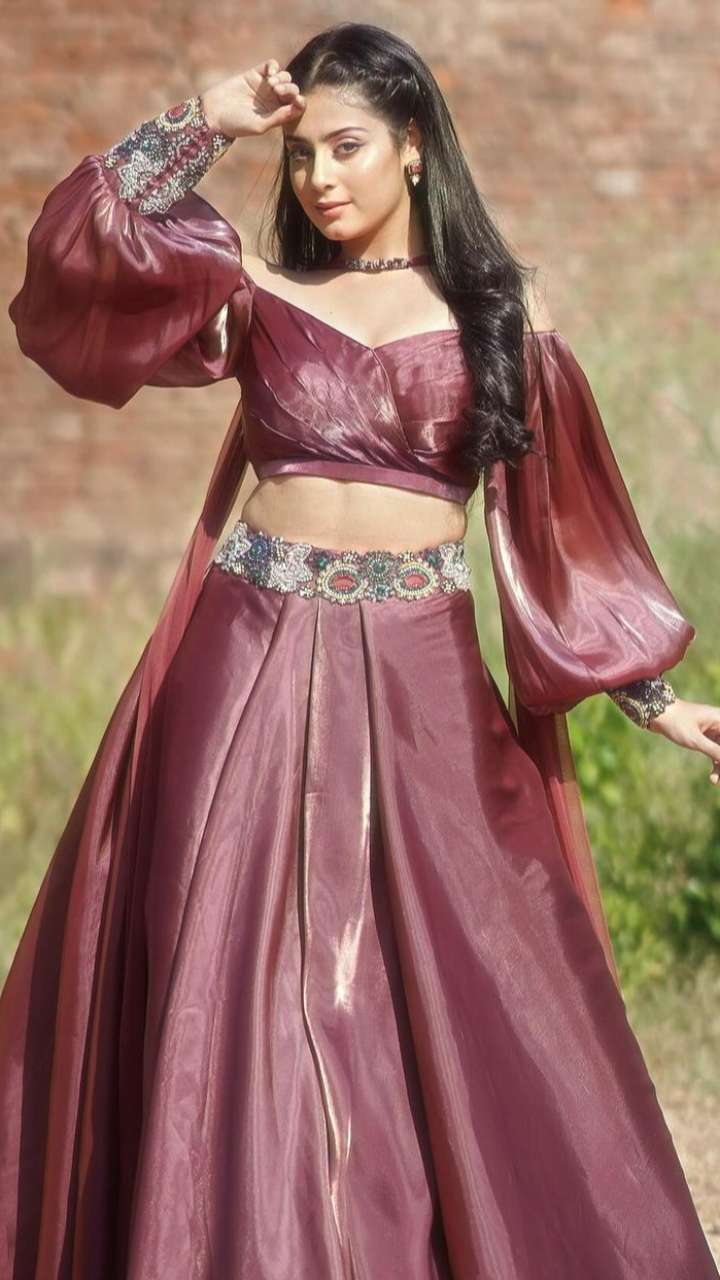 6 Stunning Engagement Outfit Ideas By Isha Malviya