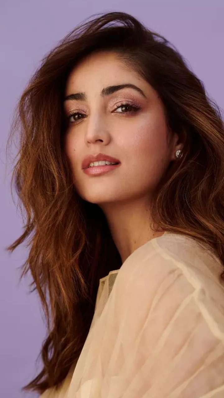 5 Glam Eye Makeup Of Yami Gautam 5 Glam Eye Makeup Of Yami Gautam