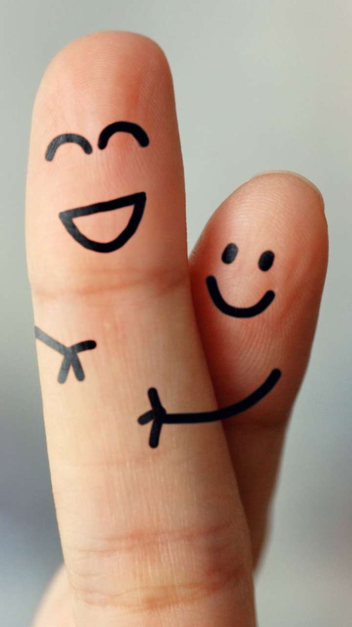 Top 6 Health Benefits Of Hugging Your Loved Ones