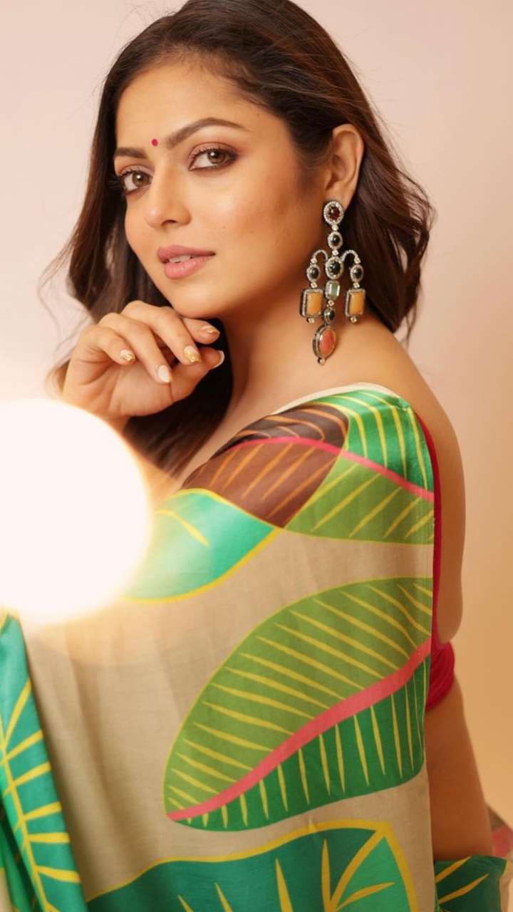 5 Vibrant Sarees By Drashti Dhami For Newly Weds