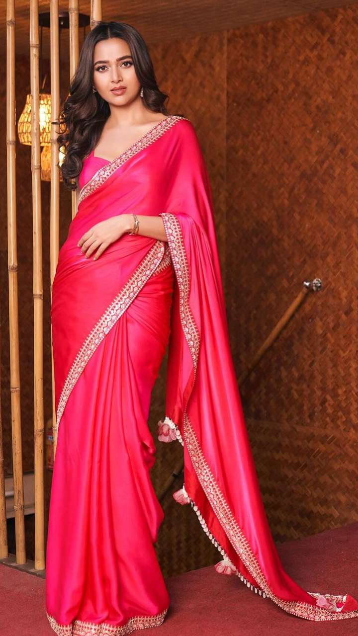 5 Pretty Sarees By Tejasswi Prakash For Summers