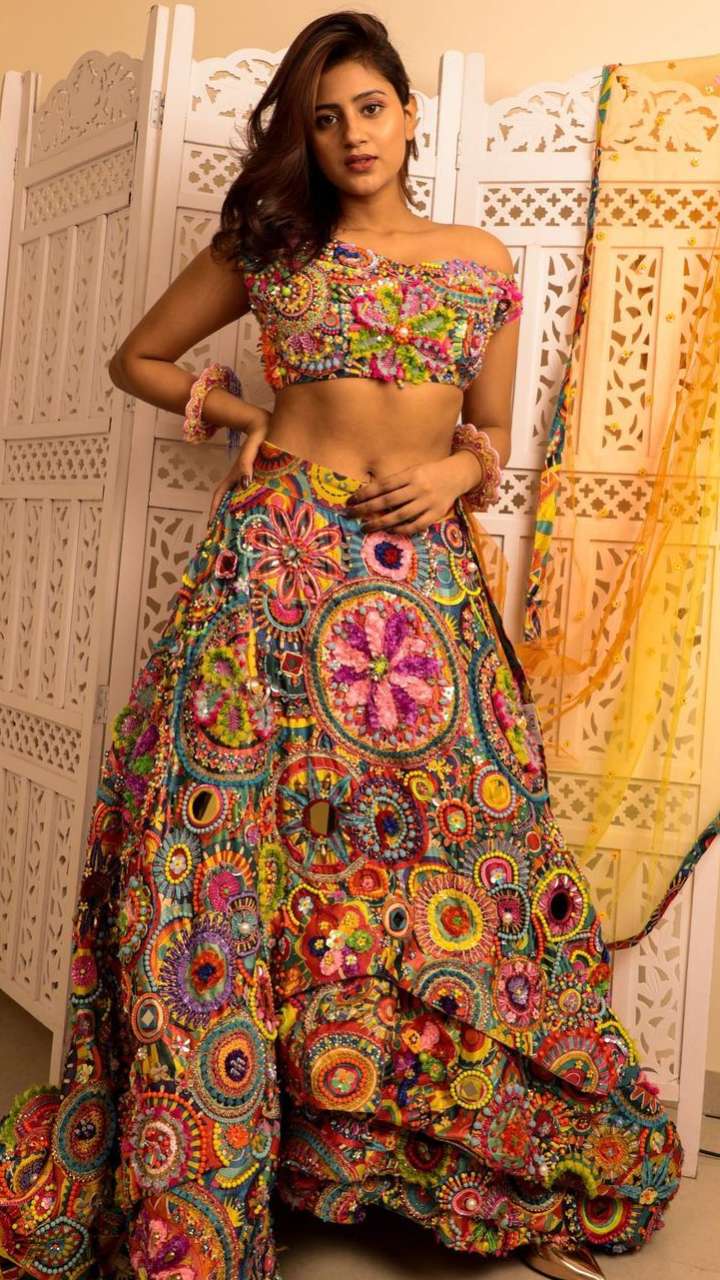 6 Best Lehenga Designs By Anjali Arora