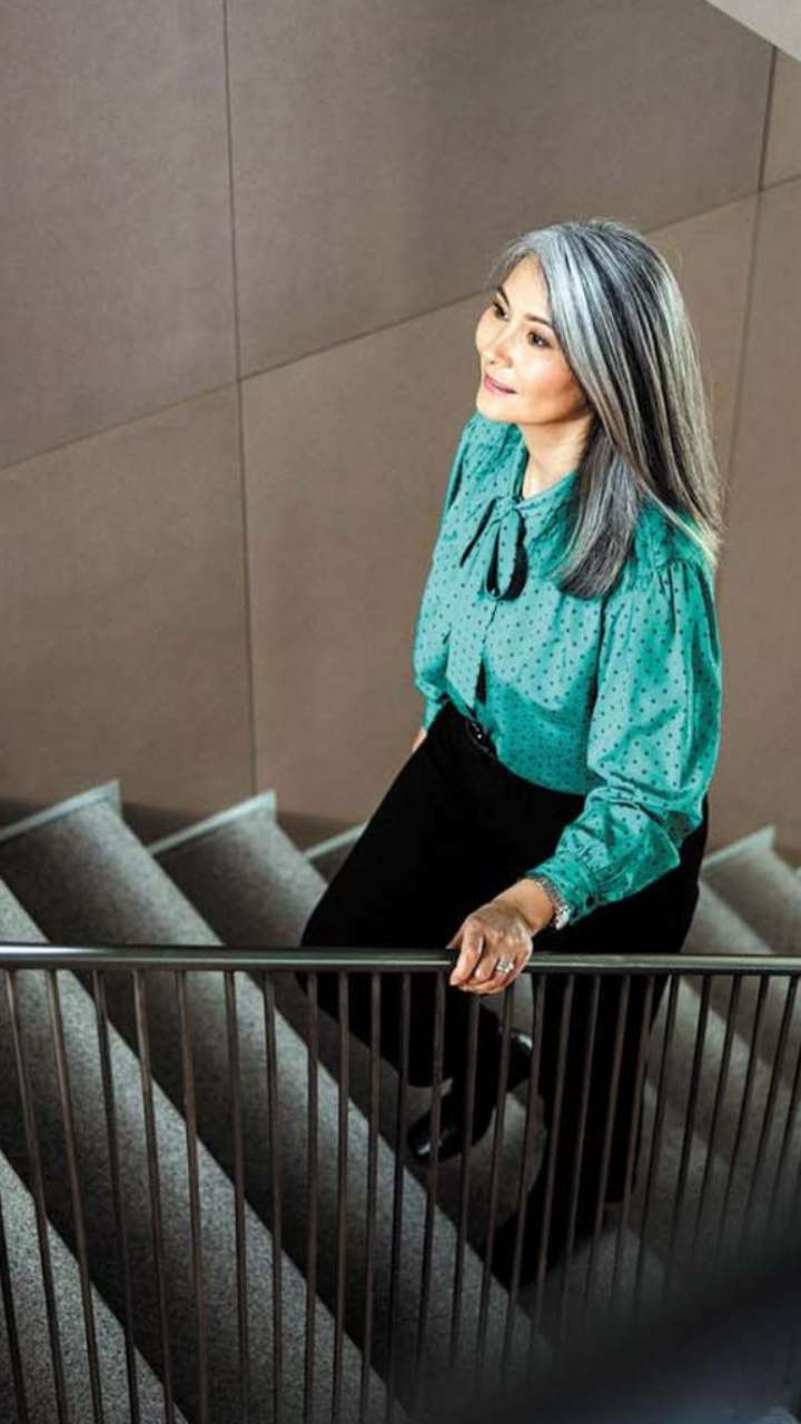 Elevator VS Stairs: Health Benefits Of Climbing Stairs