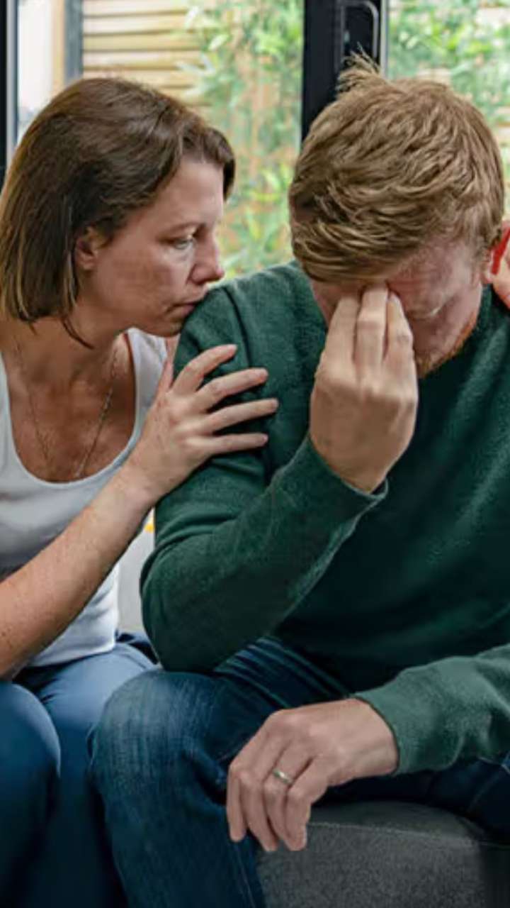 7 Signs That Show You Need Emotional Support In A Relationship