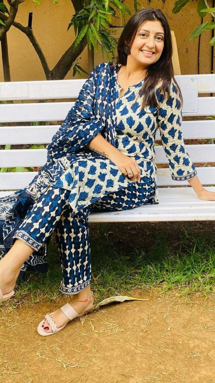 6 Comfy Cotton Kurta Sets By Juhi Parmar For Summer Season