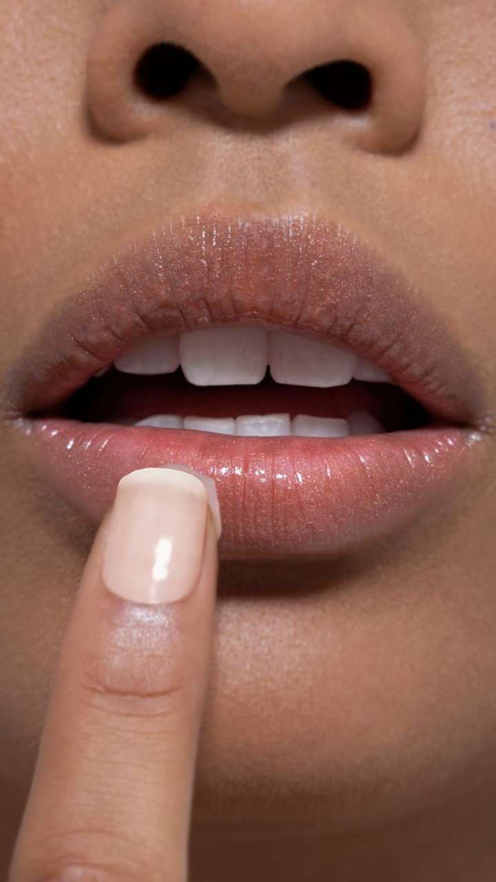 6 Must-Try Home Remedies To Lighten Dark Lips