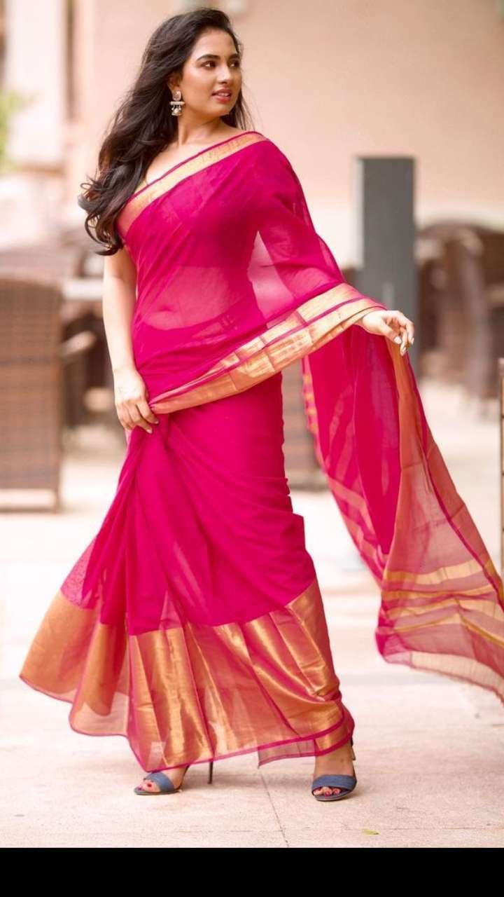 6 Comfy & Classic Sarees By Srushti Dange For Summer Season