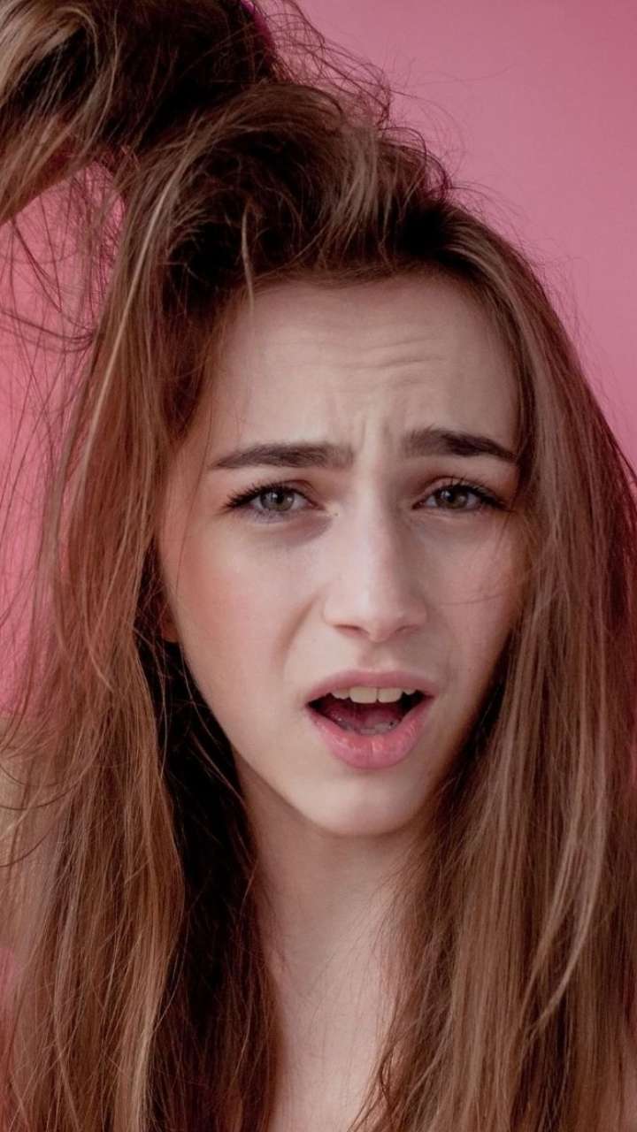 6 Tips To Prevent Greasy Scalp In Monsoon