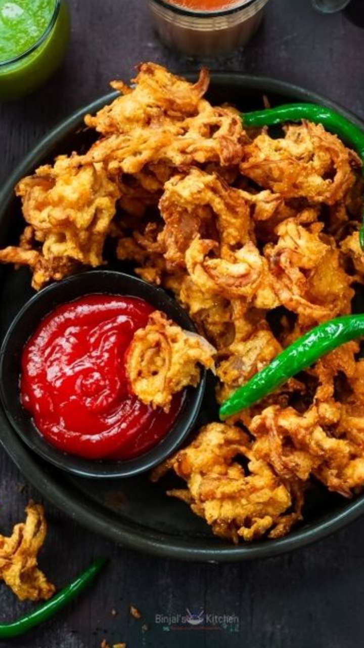 6 Hot Pipping Marathi Food To Try This Monsoon